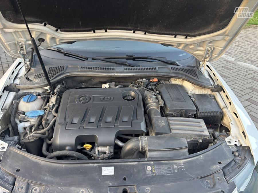 White Skoda SuperB 2015 in Kaisiadorys, with an engine capacity of 2.00 L and mileage of 330 thousand km for 7300 €, photo 14 on AUTOMOTO.COM.LV