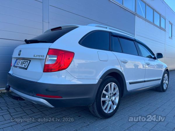Balts Skoda SuperB 2015 Kuresāre, ar dzinēja tilpumu 1.80 L un nobraukumu 153 tūkst. km par 8290 €, foto 6 vietnē AUTOMOTO.COM.LV