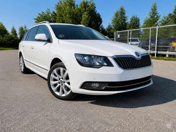 Skoda SuperB 2015 Pakruojis vietnē Balts Skoda SuperB 2015 Pakruojis, ar dzinēja tilpumu 1.97 L un nobraukumu 264 tūkst. km par 6800 €, foto 7 vietnē AUTOMOTO.COM.LV