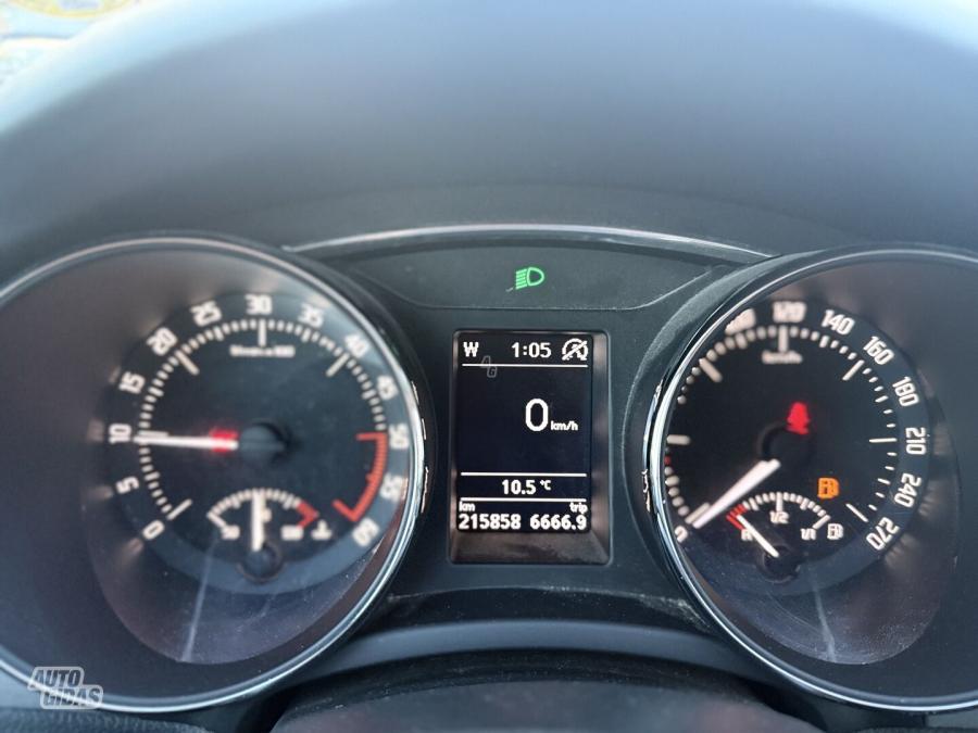 White Skoda SuperB 2015 in Kaunas, with an engine capacity of 1.60 L and mileage of 215 thousand km for 5450 €, photo 18 on AUTOMOTO.COM.LV