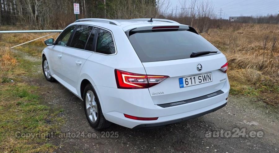 Balts Skoda SuperB 2016 Tallina, ar dzinēja tilpumu 2.00 L un nobraukumu 247 tūkst. km par 13400 €, foto 2 vietnē AUTOMOTO.COM.LV