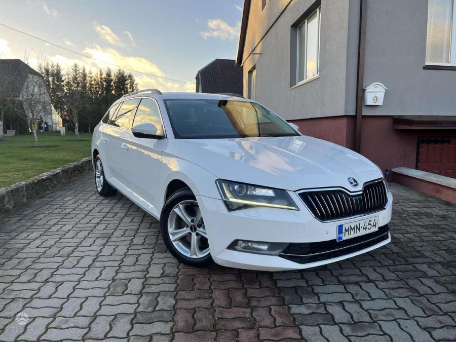White Skoda SuperB 2016 in Kelme, with an engine capacity of 1.60 L and mileage of 427 thousand km for 7350 €, photo 1 on AUTOMOTO.COM.LV