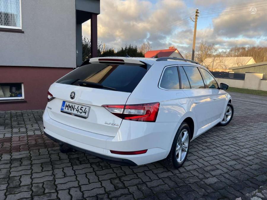 White Skoda SuperB 2016 in Kelme, with an engine capacity of 1.60 L and mileage of 427 thousand km for 7350 €, photo 2 on AUTOMOTO.COM.LV