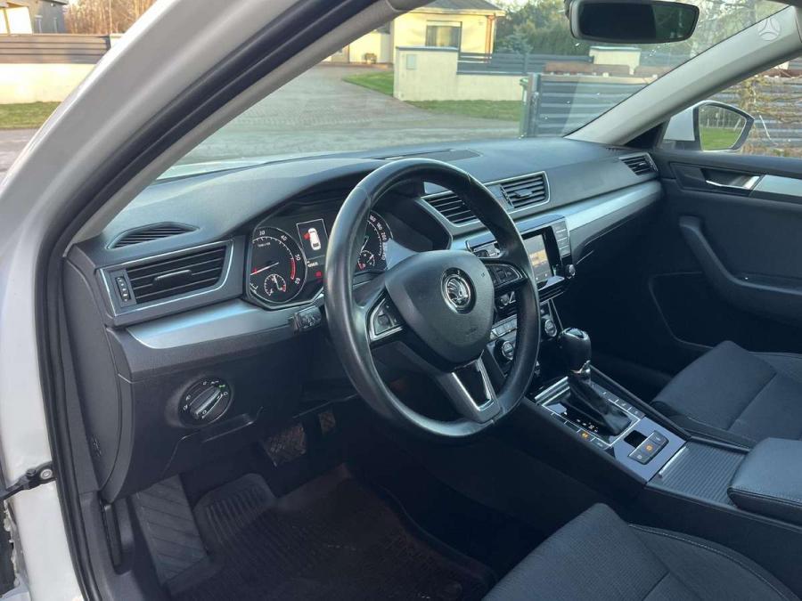 White Skoda SuperB 2016 in Kelme, with an engine capacity of 1.60 L and mileage of 427 thousand km for 7350 €, photo 14 on AUTOMOTO.COM.LV