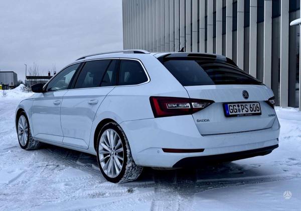 White Skoda SuperB 2016 in Vilnius, with an engine capacity of 1.97 L and mileage of 198 thousand km for 14990 €, photo 3 on AUTOMOTO.COM.LV