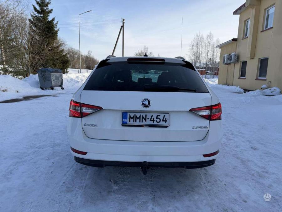 Balts Skoda SuperB 2016 Kauņa, ar dzinēja tilpumu 1.60 L un nobraukumu 429 tūkst. km par 7150 €, foto 4 vietnē AUTOMOTO.COM.LV