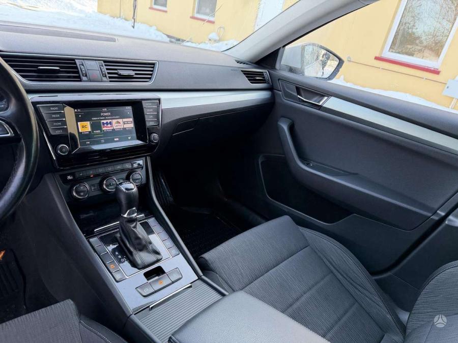 Balts Skoda SuperB 2016 Kauņa, ar dzinēja tilpumu 1.60 L un nobraukumu 429 tūkst. km par 7150 €, foto 14 vietnē AUTOMOTO.COM.LV