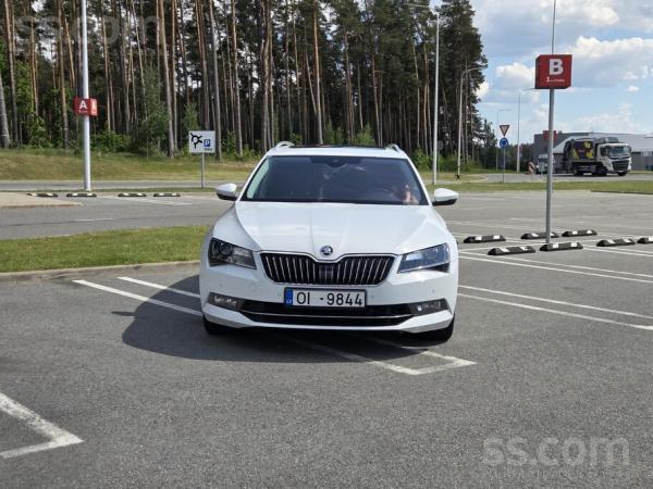 White Skoda SuperB 2016 in Riga, with an engine capacity of 2.00 L and mileage of 182 thousand km for 17000 €, photo 2 on AUTOMOTO.COM.LV