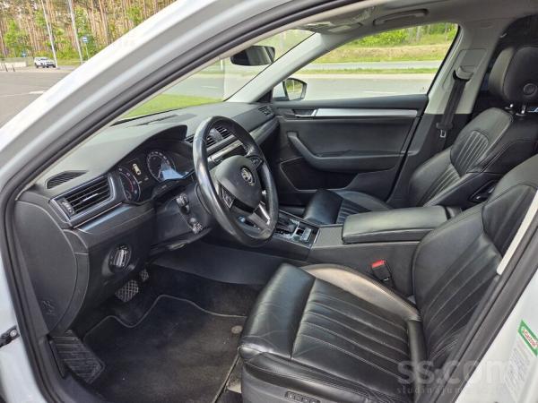 White Skoda SuperB 2016 in Riga, with an engine capacity of 2.00 L and mileage of 182 thousand km for 17000 €, photo 8 on AUTOMOTO.COM.LV