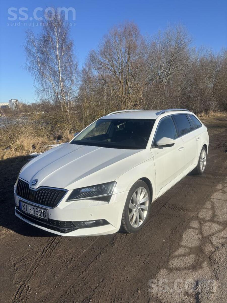 Balts Skoda SuperB 2016 Rīga, ar dzinēja tilpumu 2.00 L un nobraukumu 417 tūkst. km par 5900 €, foto 1 vietnē AUTOMOTO.COM.LV