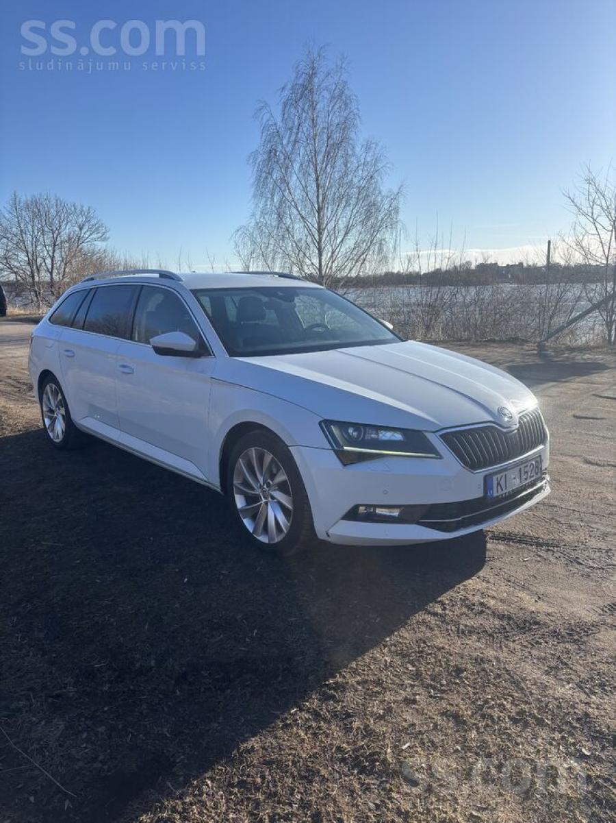 Balts Skoda SuperB 2016 Rīga, ar dzinēja tilpumu 2.00 L un nobraukumu 417 tūkst. km par 5900 €, foto 3 vietnē AUTOMOTO.COM.LV