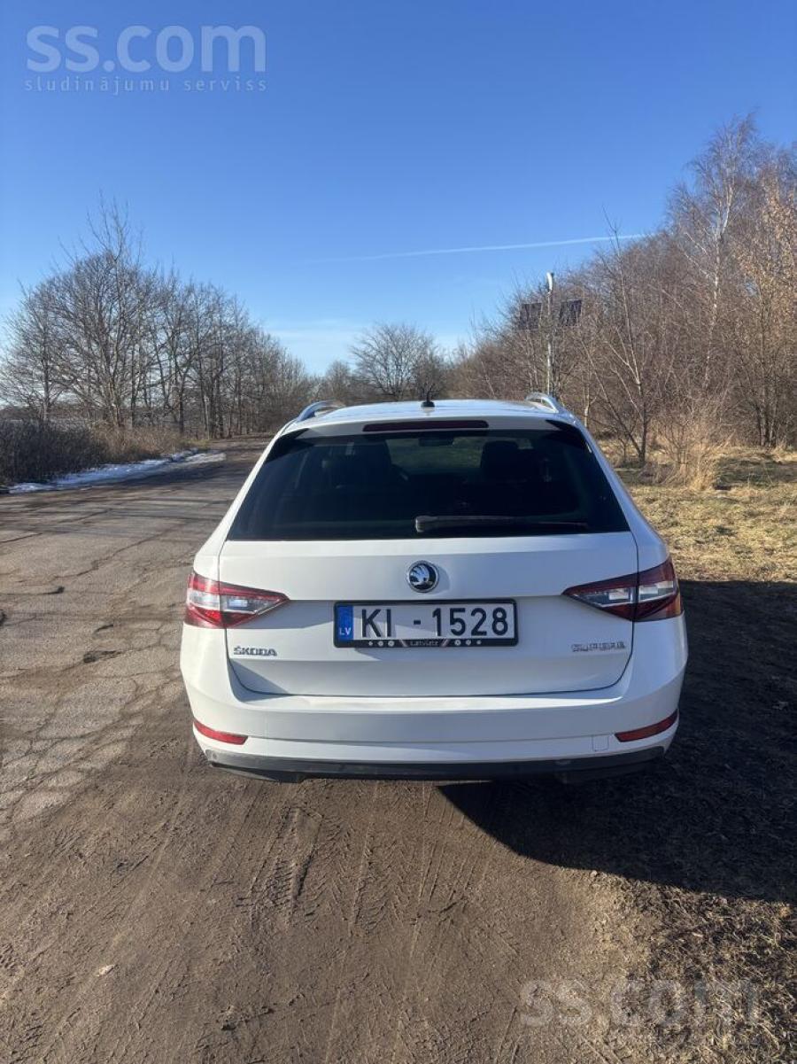 Balts Skoda SuperB 2016 Rīga, ar dzinēja tilpumu 2.00 L un nobraukumu 417 tūkst. km par 5900 €, foto 6 vietnē AUTOMOTO.COM.LV