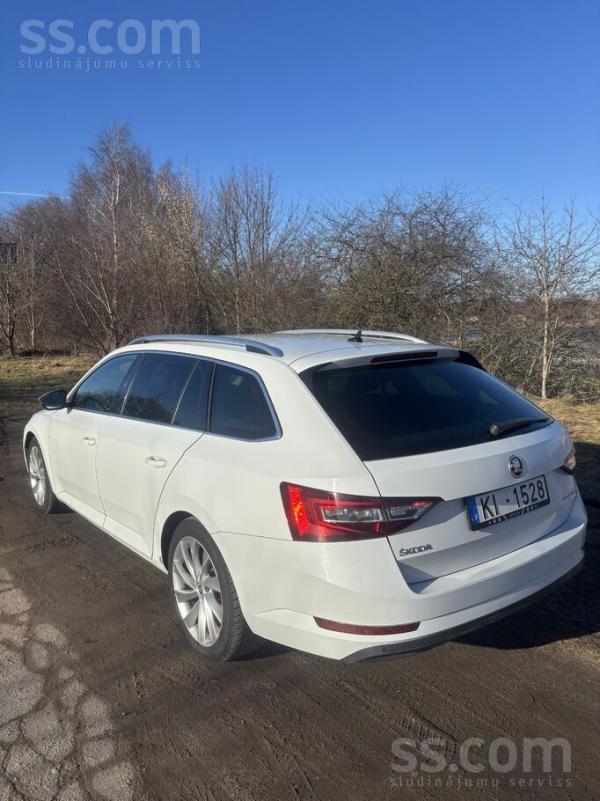 Balts Skoda SuperB 2016 Rīga, ar dzinēja tilpumu 2.00 L un nobraukumu 417 tūkst. km par 5900 €, foto 6 vietnē AUTOMOTO.COM.LV