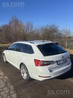 Balts Skoda SuperB 2016 Rīga, ar dzinēja tilpumu 2.00 L un nobraukumu 417 tūkst. km par 5900 €, foto 7 vietnē AUTOMOTO.COM.LV