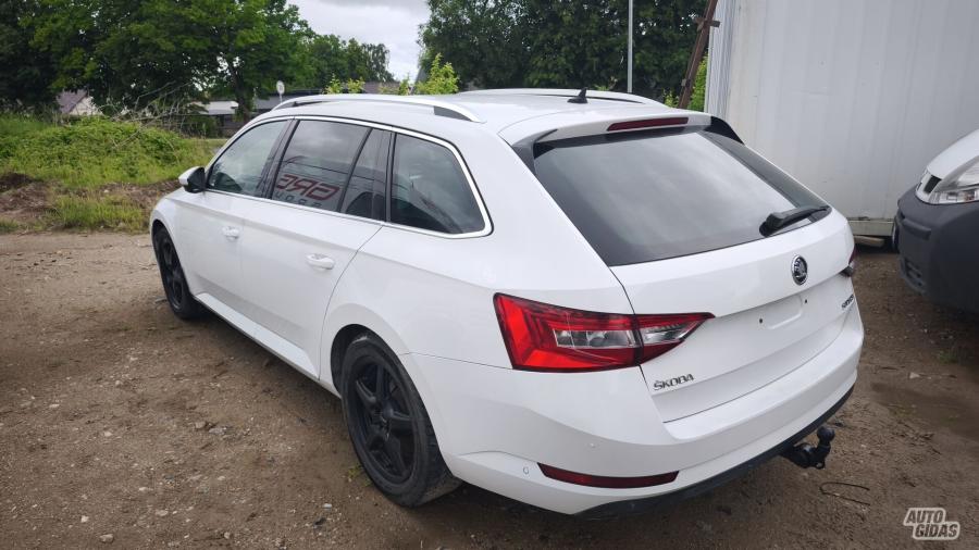 White Skoda SuperB 2016 in Klaipeda, with an engine capacity of 2.00 L and mileage of 325 thousand km for 5500 €, photo 5 on AUTOMOTO.COM.LV