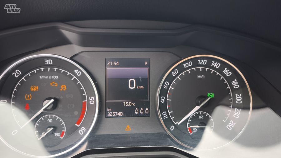 White Skoda SuperB 2016 in Klaipeda, with an engine capacity of 2.00 L and mileage of 325 thousand km for 5500 €, photo 13 on AUTOMOTO.COM.LV