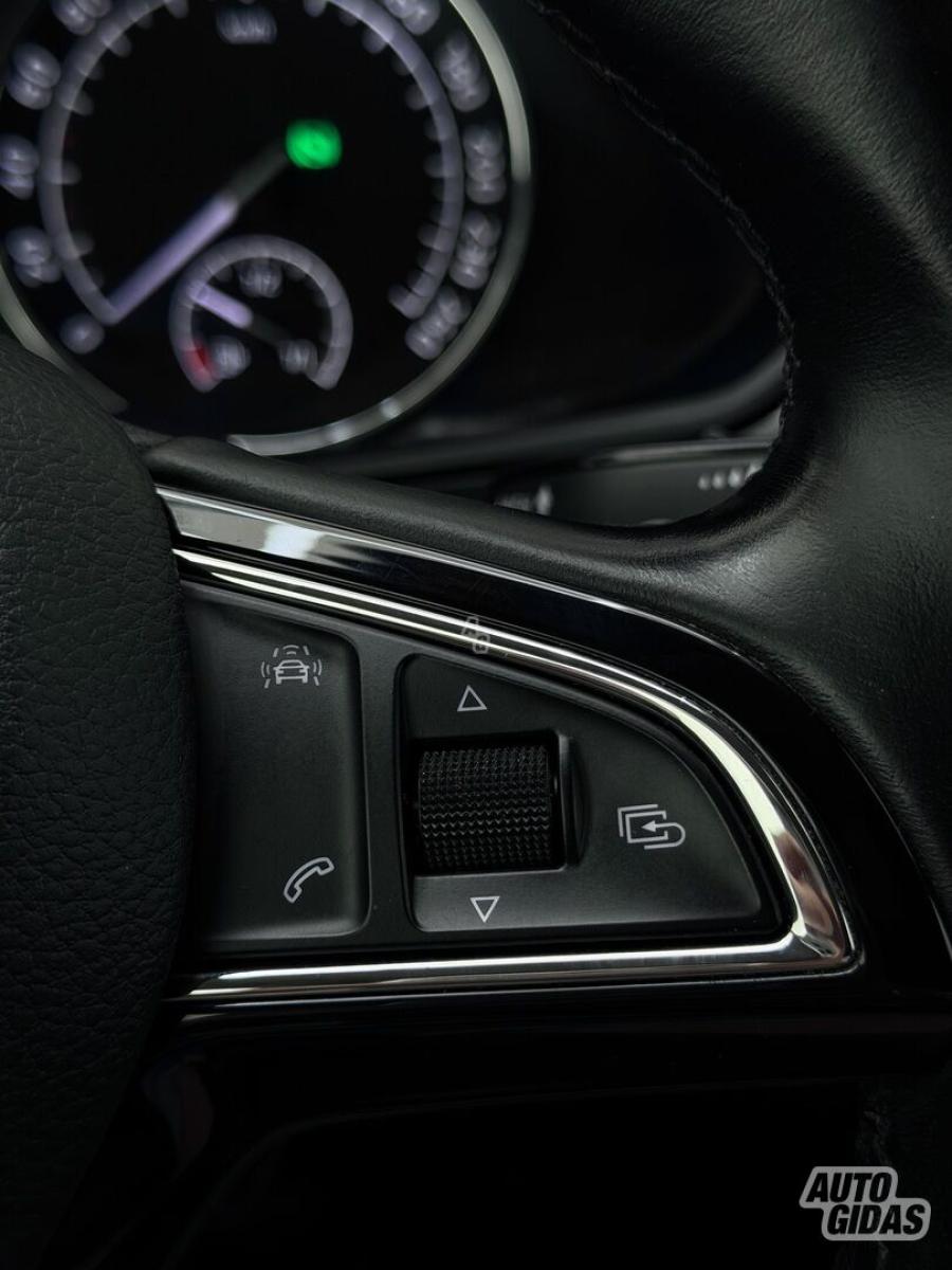 Balts Skoda SuperB 2016 Avižieniai, ar dzinēja tilpumu 2.00 L un nobraukumu 307 tūkst. km par 11990 €, foto 34 vietnē AUTOMOTO.COM.LV