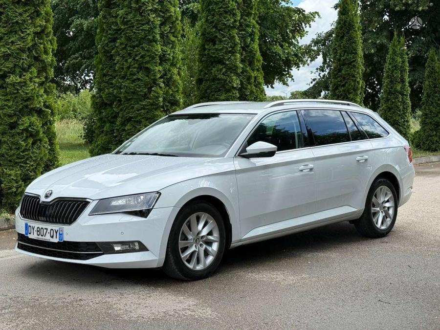 White Skoda SuperB 2016 in Taurage, with an engine capacity of 1.97 L and mileage of 300 thousand km for 8000 €, photo 5 on AUTOMOTO.COM.LV