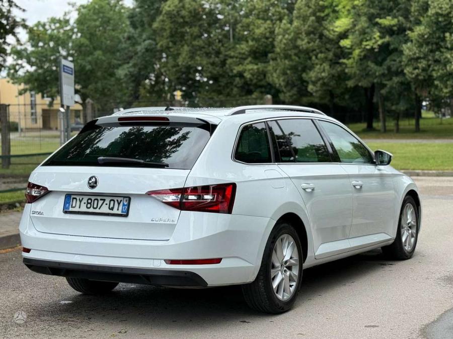 White Skoda SuperB 2016 in Taurage, with an engine capacity of 1.97 L and mileage of 300 thousand km for 8000 €, photo 8 on AUTOMOTO.COM.LV