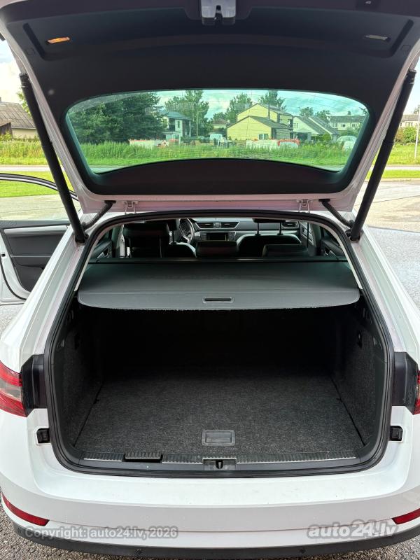 Balts Skoda SuperB 2016 Tartu, ar dzinēja tilpumu 2.00 L un nobraukumu 303 tūkst. km par 10900 €, foto 7 vietnē AUTOMOTO.COM.LV