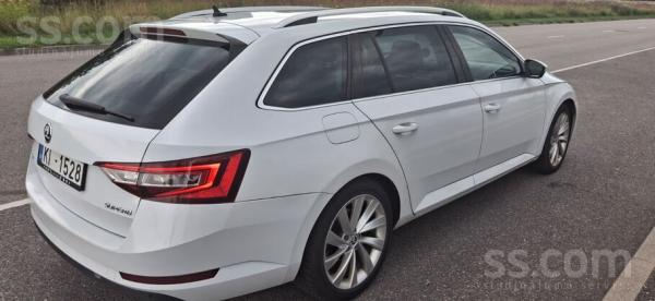 Balts Skoda SuperB 2016 Rīga, ar dzinēja tilpumu 2.00 L un nobraukumu 425 tūkst. km par 5450 €, foto 2 vietnē AUTOMOTO.COM.LV