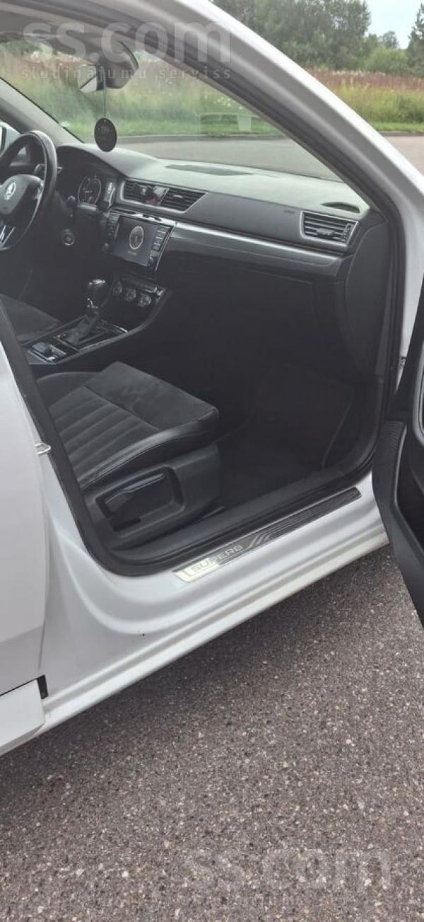 Balts Skoda SuperB 2016 Rīga, ar dzinēja tilpumu 2.00 L un nobraukumu 425 tūkst. km par 5450 €, foto 7 vietnē AUTOMOTO.COM.LV