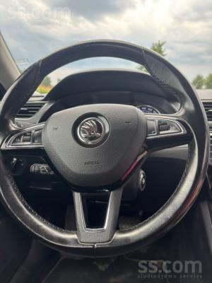 White Skoda SuperB 2016 in Riga, with an engine capacity of 2.00 L and mileage of 425 thousand km for 5450 €, photo 15 on AUTOMOTO.COM.LV