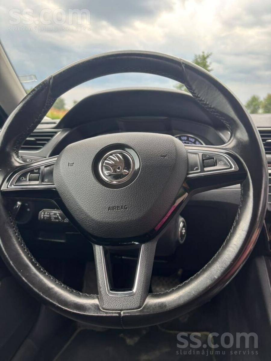 White Skoda SuperB 2016 in Riga, with an engine capacity of 2.00 L and mileage of 425 thousand km for 5450 €, photo 15 on AUTOMOTO.COM.LV