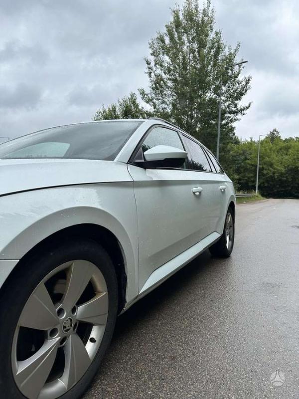 Balts Skoda SuperB 2016 Viļņa, ar dzinēja tilpumu 2.00 L un nobraukumu 213 tūkst. km par 8700 €, foto 6 vietnē AUTOMOTO.COM.LV