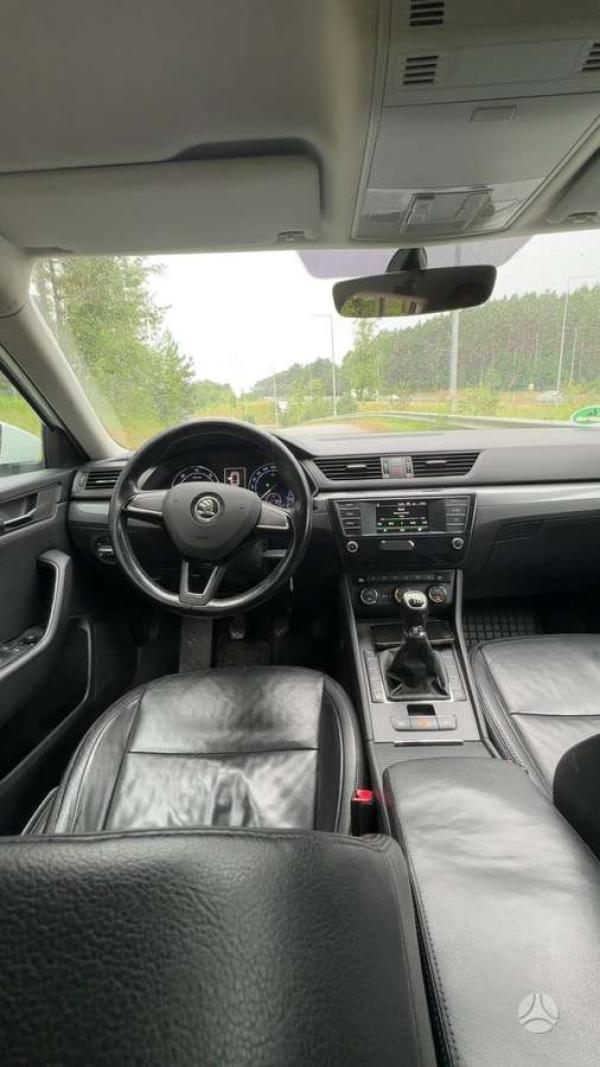 Balts Skoda SuperB 2016 Viļņa, ar dzinēja tilpumu 2.00 L un nobraukumu 213 tūkst. km par 8700 €, foto 9 vietnē AUTOMOTO.COM.LV