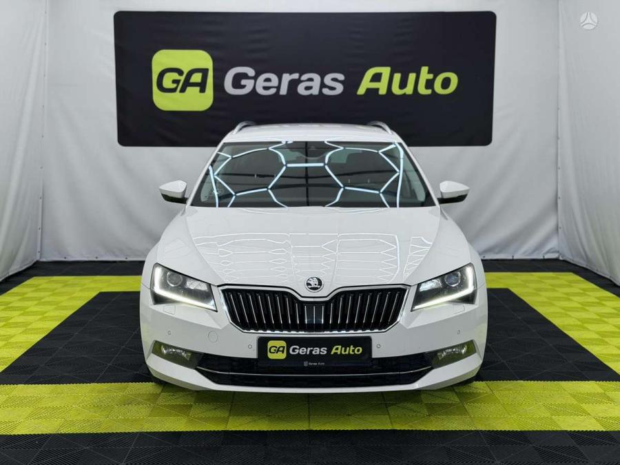 White Skoda SuperB 2016 in Vilnius, with an engine capacity of 1.97 L and mileage of 307 thousand km for 11390 €, photo 8 on AUTOMOTO.COM.LV