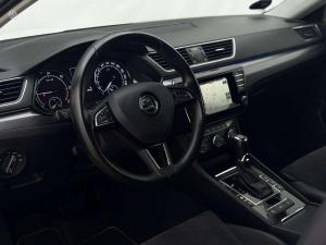 White Skoda SuperB 2016 in Vilnius, with an engine capacity of 1.97 L and mileage of 307 thousand km for 11390 €, photo 10 on AUTOMOTO.COM.LV