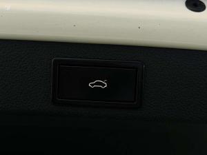 White Skoda SuperB 2016 in Vilnius, with an engine capacity of 1.97 L and mileage of 307 thousand km for 11390 €, photo 14 on AUTOMOTO.COM.LV