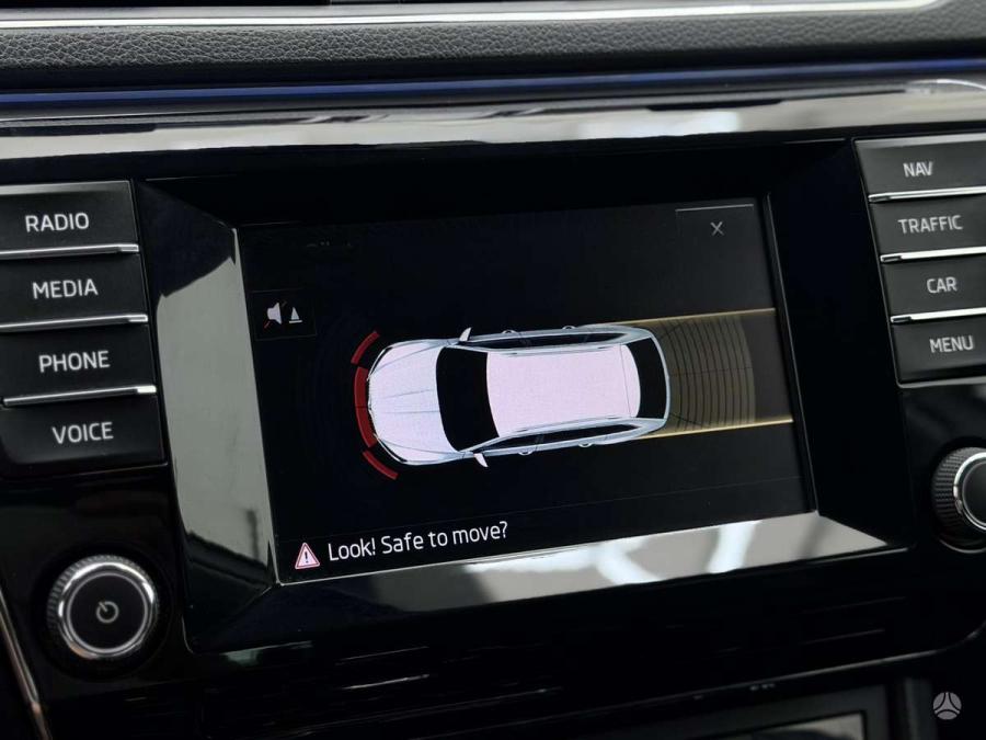 White Skoda SuperB 2016 in Vilnius, with an engine capacity of 1.97 L and mileage of 307 thousand km for 11390 €, photo 32 on AUTOMOTO.COM.LV