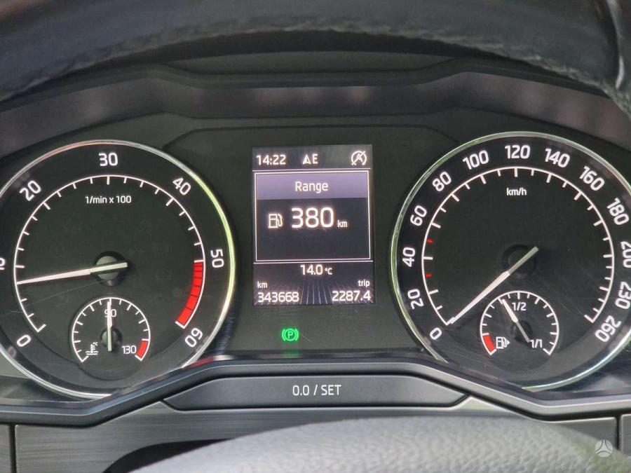 White Skoda SuperB 2016 in Vilnius, with an engine capacity of 1.97 L and mileage of 340 thousand km for 9500 €, photo 10 on AUTOMOTO.COM.LV