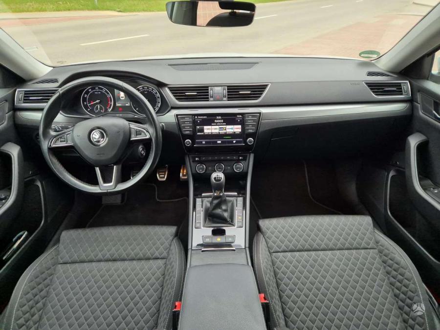 Balts Skoda SuperB 2016 Alīta, ar dzinēja tilpumu 1.80 L un nobraukumu 245 tūkst. km par 9850 €, foto 10 vietnē AUTOMOTO.COM.LV