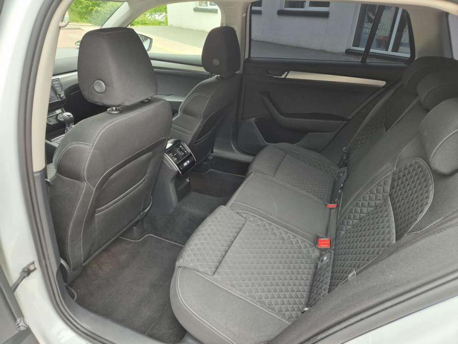 Balts Skoda SuperB 2016 Alīta, ar dzinēja tilpumu 1.80 L un nobraukumu 245 tūkst. km par 9850 €, foto 11 vietnē AUTOMOTO.COM.LV