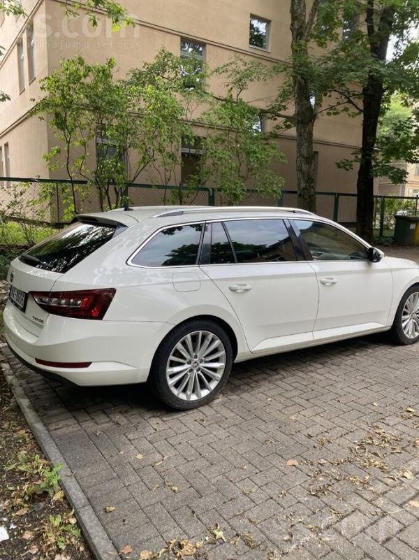 Balts Skoda SuperB 2016 Rīga, ar dzinēja tilpumu 2.00 L un nobraukumu 241 tūkst. km par 12000 €, foto 1 vietnē AUTOMOTO.COM.LV