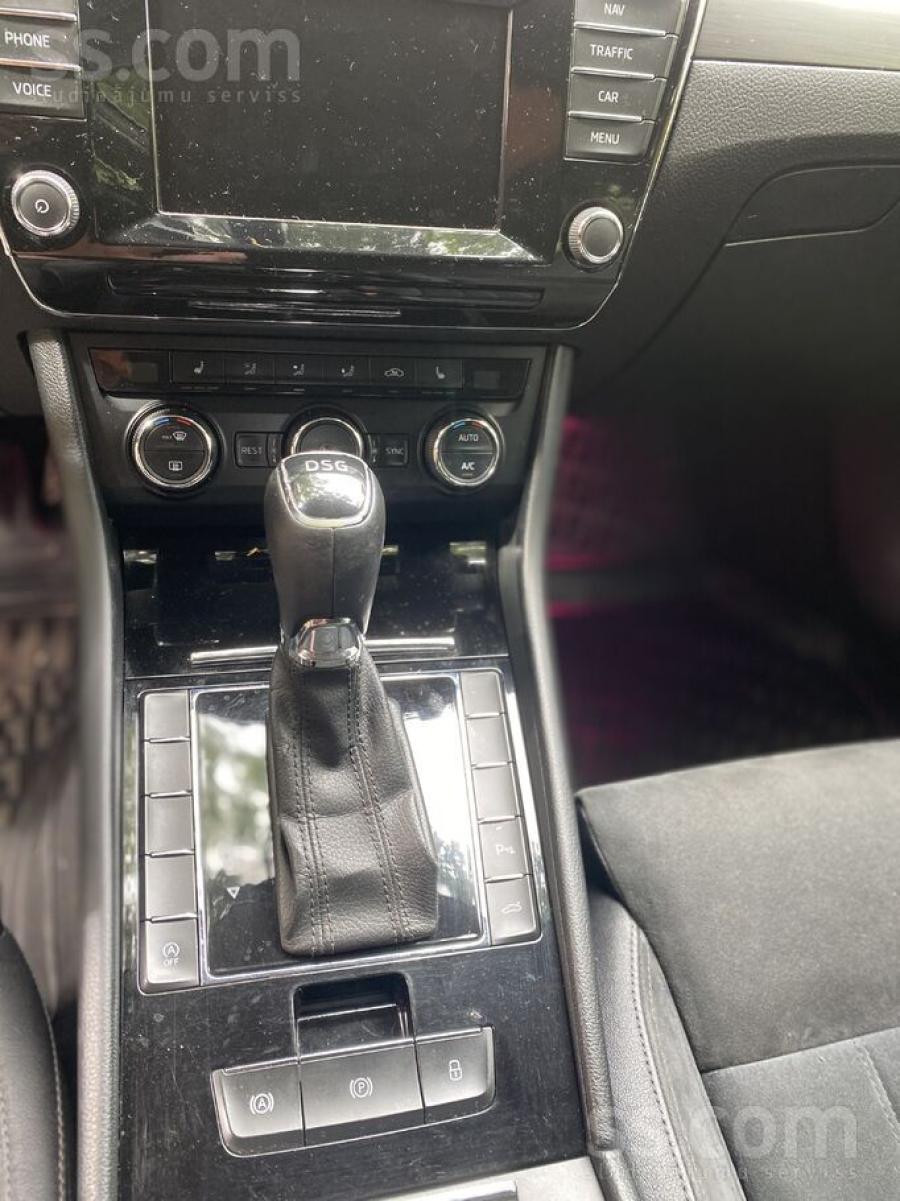 Balts Skoda SuperB 2016 Rīga, ar dzinēja tilpumu 2.00 L un nobraukumu 241 tūkst. km par 12000 €, foto 7 vietnē AUTOMOTO.COM.LV