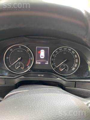 Balts Skoda SuperB 2016 Rīga, ar dzinēja tilpumu 2.00 L un nobraukumu 241 tūkst. km par 12000 €, foto 14 vietnē AUTOMOTO.COM.LV