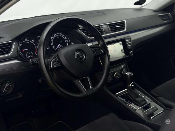 White Skoda SuperB 2016 in Vilnius, with an engine capacity of 1.97 L and mileage of 307 thousand km for 10999 €, photo 9 on AUTOMOTO.COM.LV
