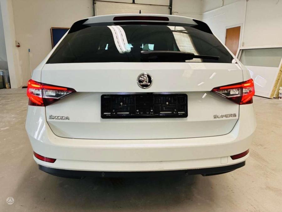 Balts Skoda SuperB 2016 Kauņa, ar dzinēja tilpumu 1.97 L un nobraukumu 269 tūkst. km par 10200 €, foto 13 vietnē AUTOMOTO.COM.LV