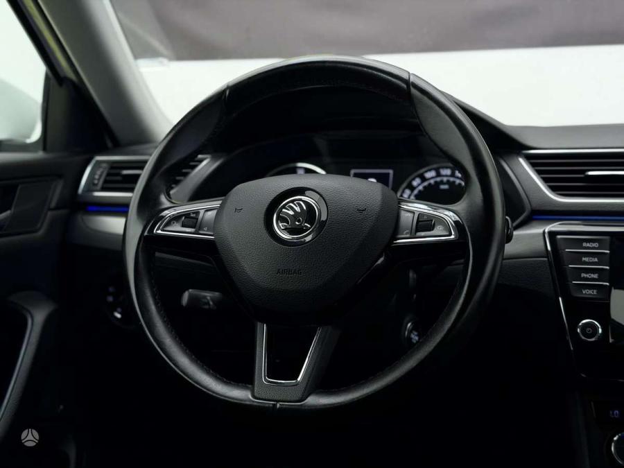Белый Шкода Суперб 2016 в Вильнюс, объемом двигателя 1.97 л и пробегом 307 тыс. км за 10950 €, фото 20 на AUTOMOTO.COM.LV