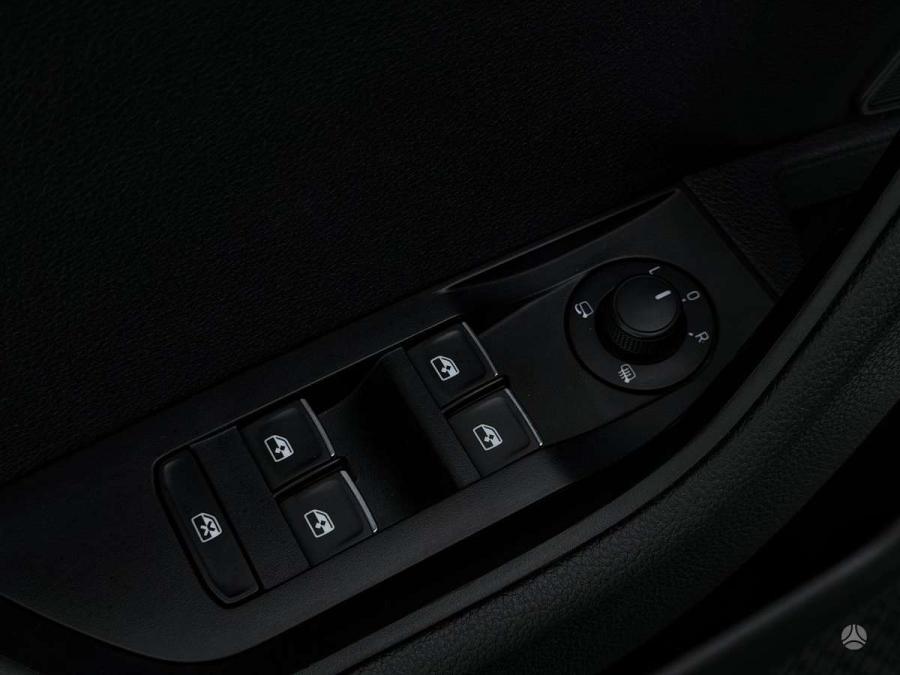 Balts Skoda SuperB 2016 Viļņa, ar dzinēja tilpumu 1.97 L un nobraukumu 307 tūkst. km par 10950 €, foto 25 vietnē AUTOMOTO.COM.LV