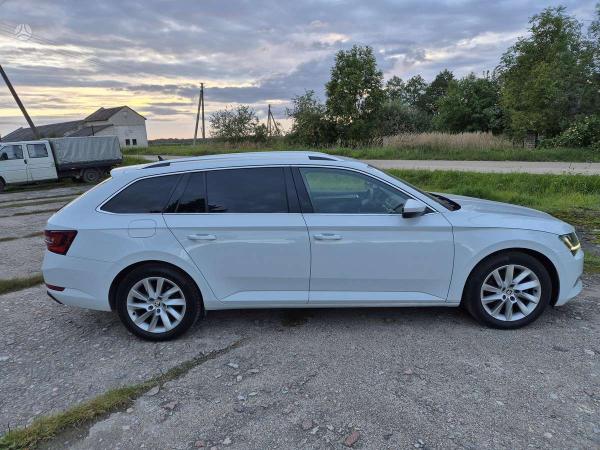 White Skoda SuperB 2016 in Alytus, with an engine capacity of 1.80 L and mileage of 245 thousand km for 9950 €, photo 9 on AUTOMOTO.COM.LV
