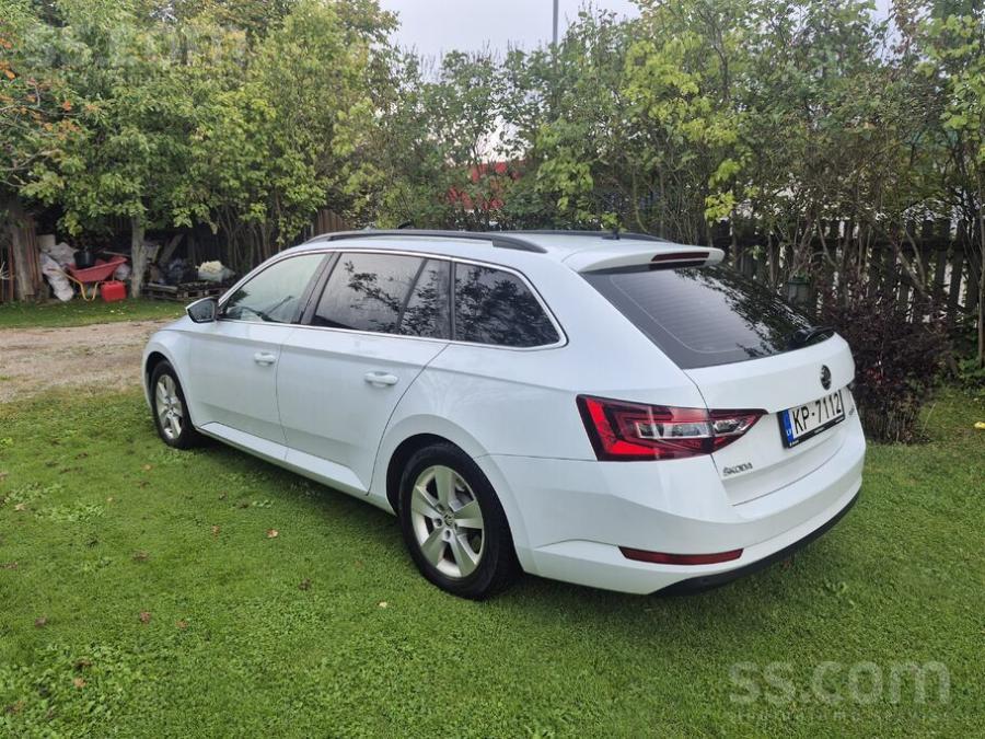 White Skoda SuperB 2016 in Valmiera, with an engine capacity of 1.80 L and mileage of 254 thousand km for 7600 €, photo 7 on AUTOMOTO.COM.LV