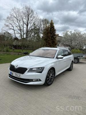 Balts Skoda SuperB 2016 Rīga, ar dzinēja tilpumu 2.00 L un nobraukumu 300 tūkst. km par 10700 €, foto 1 vietnē AUTOMOTO.COM.LV