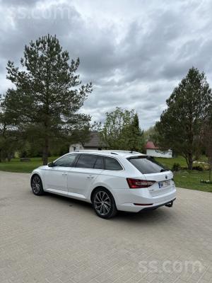 Balts Skoda SuperB 2016 Rīga, ar dzinēja tilpumu 2.00 L un nobraukumu 300 tūkst. km par 10700 €, foto 5 vietnē AUTOMOTO.COM.LV