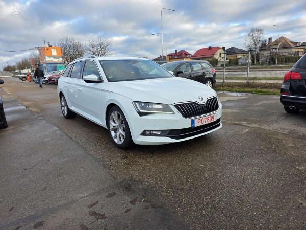Balts Skoda SuperB 2017 Šauļi, ar dzinēja tilpumu 1.97 L un nobraukumu 304 tūkst. km par 12900 €, foto 3 vietnē AUTOMOTO.COM.LV