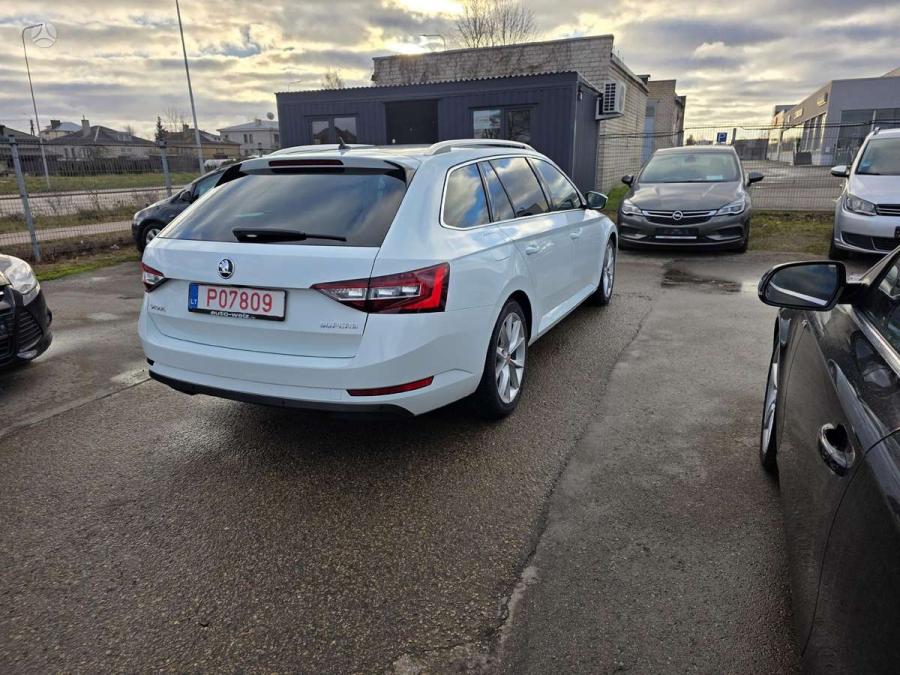 Balts Skoda SuperB 2017 Šauļi, ar dzinēja tilpumu 1.97 L un nobraukumu 304 tūkst. km par 12900 €, foto 5 vietnē AUTOMOTO.COM.LV